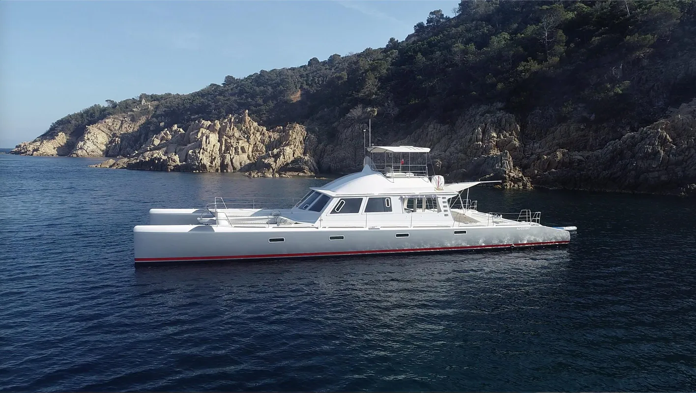 Jean Maurel Power Catamaran - Power Catamaran 65 ft in Boulevard des ...