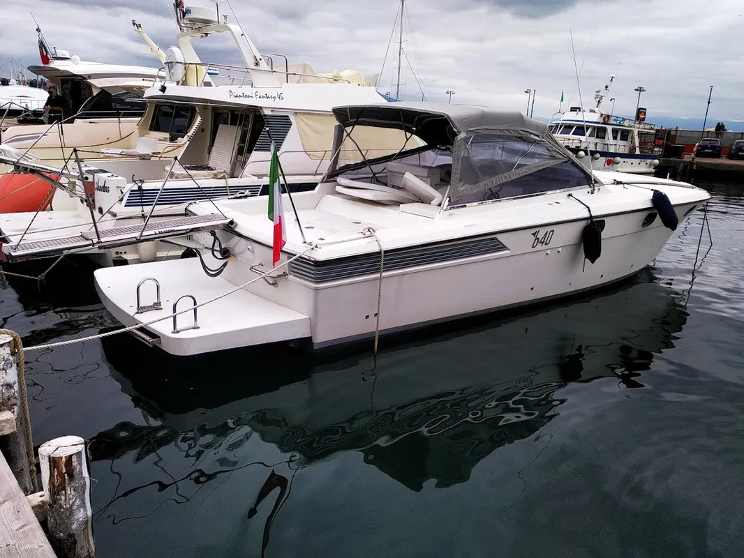 Baia B40 - Motor båd 40 ft in Amalfi - Clap | BednBlue