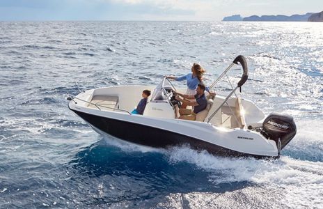 Quicksilver Activ 555 Open - Motor Boat 18 ft in Trogir - Quicksilver ...