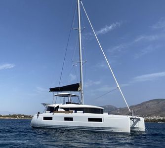 Lagoon 46 - Catamaran 46 ft in Alimos - Diamond Seas | BednBlue