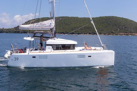 Lagoon 39 - Catamaran 39 ft in Preveza - Lost Cat | BednBlue