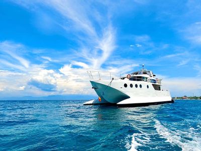 Austal 72 - Power Catamaran 72 ft in Denpasar - Haruku | BednBlue