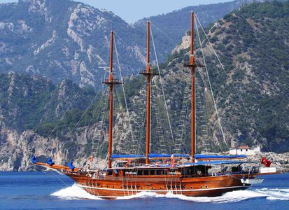 primitive wooden ship Gulet 100 ft in Marmaris - Bahriyeli D | BednBlue
