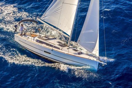 Dufour 360 Grand Large - Yacht à voile 34 ft in Portisco - Volpetta ...