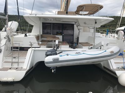 Fountaine Pajot 44 - Catamaran 43 ft in Portisco - Pixie Dixie | BednBlue