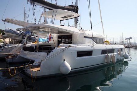 Lagoon Lagoon 50 - Catamaran 50 ft in Dubrovnik - Princess Claire ...