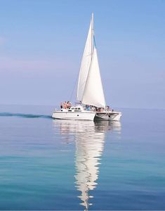 Polynesian Catamaran - Catamarã 41 ft in San Pedro - Miss Faith | BednBlue