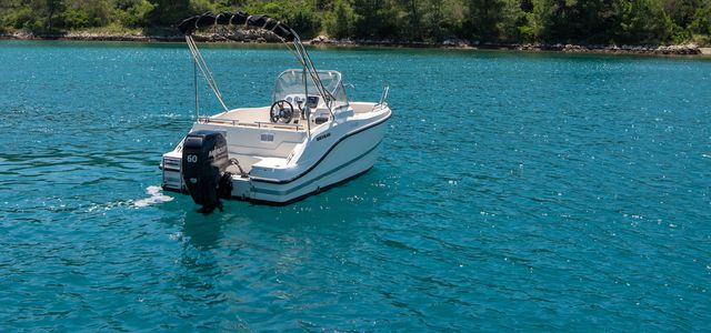Quicksilver 455 ACTIV Open - Center Console 13 ft in Trogir ...