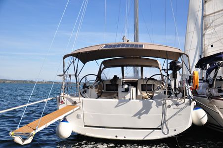 Jeanneau 410 - Sailing Yacht 41 ft in Preveza - Seatamer | BednBlue