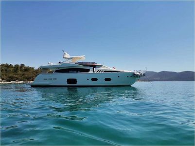Ferretti 800 - Iate a motor 82 ft in Göcek - Fun | BednBlue