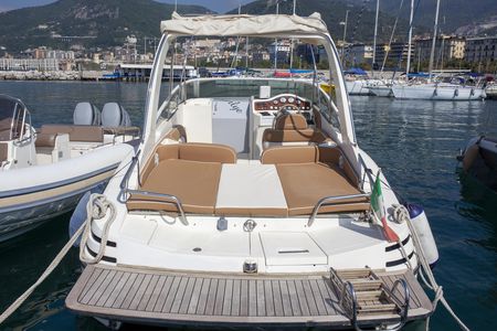 Cranchi Endurance 35 - Motor Boat 39 ft in Via Masuccio Salernitano ...