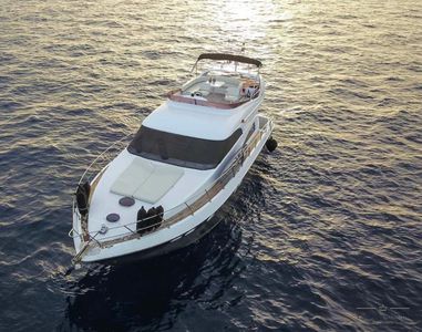 Fairline 55 Flybridge - Motor Yacht 55 ft in Alimos - Queen | BednBlue