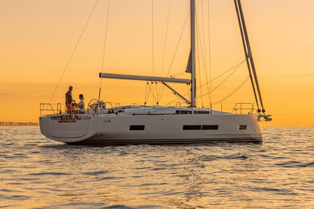 Hanse 460 - Sailing Yacht 46 ft in Šibenik - White Pearl | BednBlue