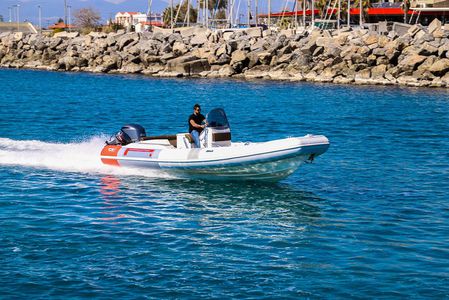 Pirelli 770FB - Rigid Inflatable 24 ft in Kalamata - Alfa II | BednBlue