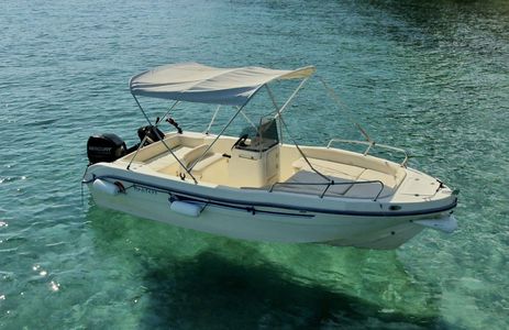 Proteus 15 - Midterkonsol 15 ft in Kallithea - Afrodite | BednBlue