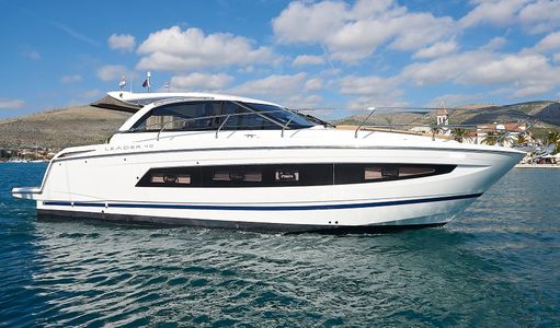 Jeanneau Leader 40 - Motor Yacht 40 ft in Trogir - Leader 40 | BednBlue
