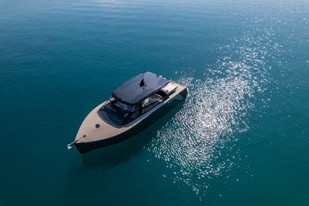 Colnago Marine Colnago 35 - Motor Yacht 38 ft in Stari Grad - Colnago ...