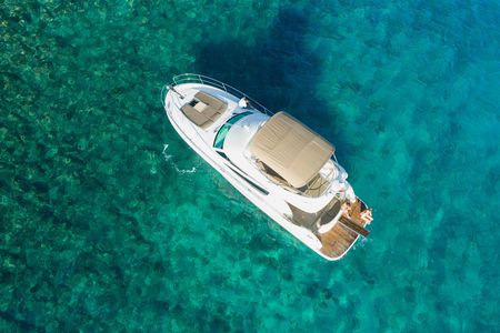 Jeanneau Prestige 42 FLY - Motor Yacht 43 ft in Dubrovnik - Jeanneau ...