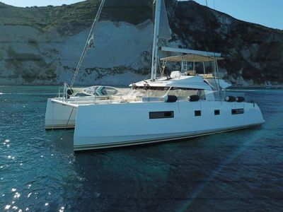 Nautitech 46 Fly - Catamaran 46 ft in Capo d'Orlando - Elettra | BednBlue