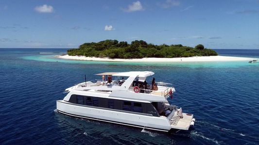 Overblue 54 - Power Catamaran 54 ft in Malé - Over Reef | BednBlue