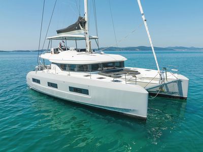 Lagoon 55 - Catamaran 55 ft in Split - NOMAD | BednBlue