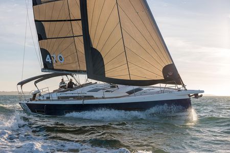 Dufour 470 - Yacht à voile 49 ft in Zadar - La Familia | BednBlue